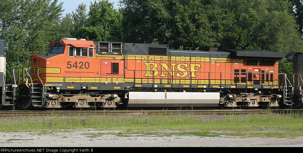 BNSF 5420